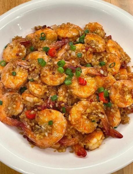 蒜蓉大虾怎么做好吃_蒜蓉大虾的家常做法窍门-第1张图片-山城妙识