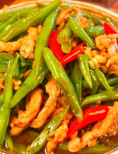 豇豆角炒肉丝怎么做_豇豆角炒肉丝用焯水吗-第1张图片-山城妙识 豇豆角炒肉丝怎么做_豇豆角炒肉丝用焯水吗-第1张图片-山城妙识