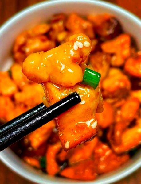 香菇滑鸡盖饭怎么做_香菇滑鸡盖饭热量高吗-第1张图片-山城妙识 香菇滑鸡盖饭怎么做_香菇滑鸡盖饭热量高吗-第1张图片-山城妙识