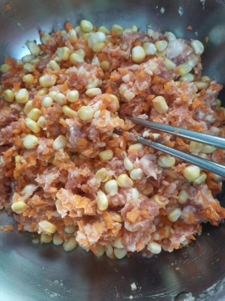 玉米肉馅饺子怎么做_玉米猪肉饺子馅怎么调-第2张图片-山城妙识