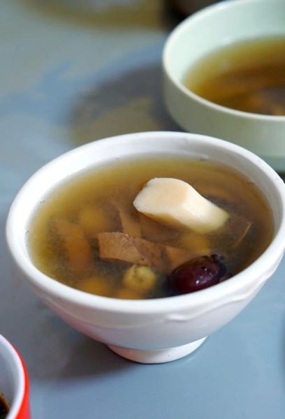 猪脾煲什么汤健脾_猪脾汤健脾搭配推荐-第1张图片-山城妙识