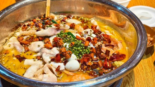 鱼火锅配菜有哪些_怎么搭配才好吃-第2张图片-山城妙识