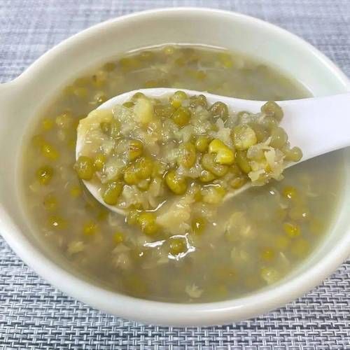 绿豆汤解药性是真的吗_喝中药能喝绿豆汤吗-第2张图片-山城妙识