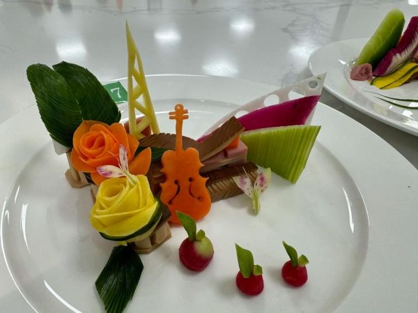 花式冷菜拼盘怎么做_比赛级冷菜摆盘技巧-第3张图片-山城妙识