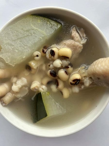 冬瓜鸡汤的功效与作用禁忌_哪些人不能喝-第2张图片-山城妙识