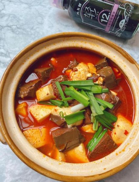 鸭血豆腐煲怎么做_鸭血豆腐煲热量高吗-第2张图片-山城妙识 鸭血豆腐煲怎么做_鸭血豆腐煲热量高吗-第2张图片-山城妙识