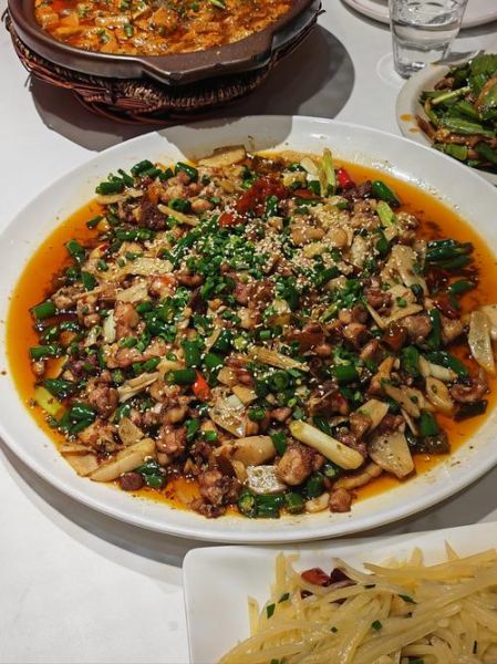 尖椒兔怎么做才正宗_正宗尖椒兔的秘制做法-第3张图片-山城妙识