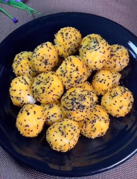 炸元宵怎么做又酥又嫩_炸元宵不破皮的小窍门-第3张图片-山城妙识 炸元宵怎么做又酥又嫩_炸元宵不破皮的小窍门-第3张图片-山城妙识