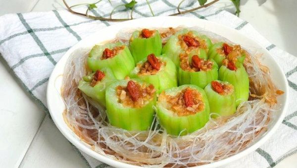 蒜蓉粉丝蒸丝瓜怎么做_正宗做法窍门-第3张图片-山城妙识