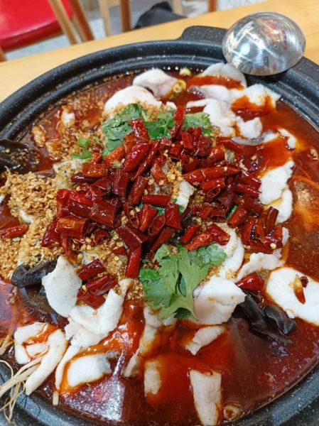 火锅鱼的做法及配方_火锅鱼底料怎么炒才香-第1张图片-山城妙识 火锅鱼的做法及配方_火锅鱼底料怎么炒才香-第1张图片-山城妙识