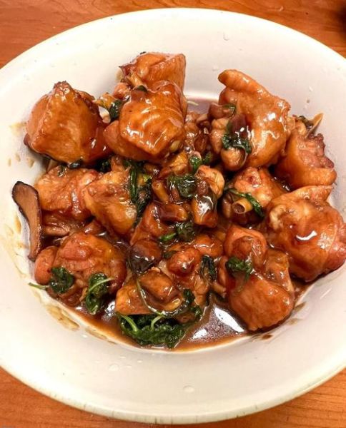 三杯鸡怎么做才正宗_三杯鸡家常做法大全-第3张图片-山城妙识 三杯鸡怎么做才正宗_三杯鸡家常做法大全-第3张图片-山城妙识