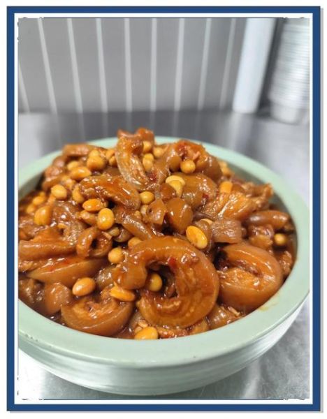 黄豆炖猪皮怎么做_黄豆炖猪皮需要焯水吗-第1张图片-山城妙识