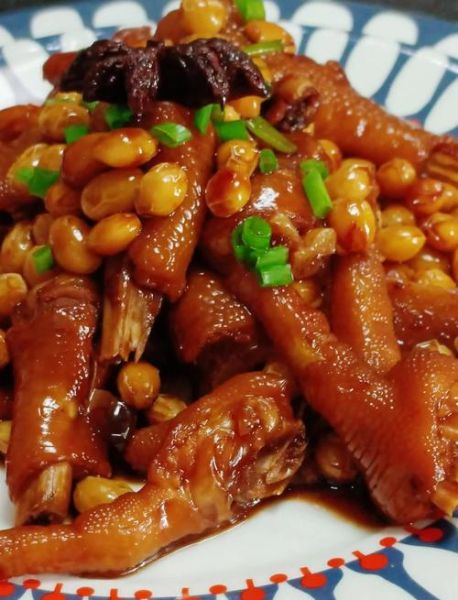 红烧凤爪怎么做好吃_红烧凤爪要焯水吗-第1张图片-山城妙识