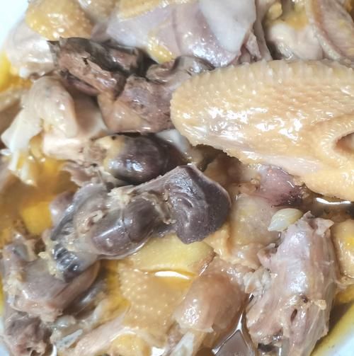 家常炖鸡怎么炖_家常炖鸡需要焯水吗-第1张图片-山城妙识