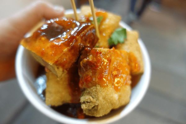 真的有人用粪水做臭豆腐吗_粪水臭豆腐真相-第1张图片-山城妙识 真的有人用粪水做臭豆腐吗_粪水臭豆腐真相-第1张图片-山城妙识