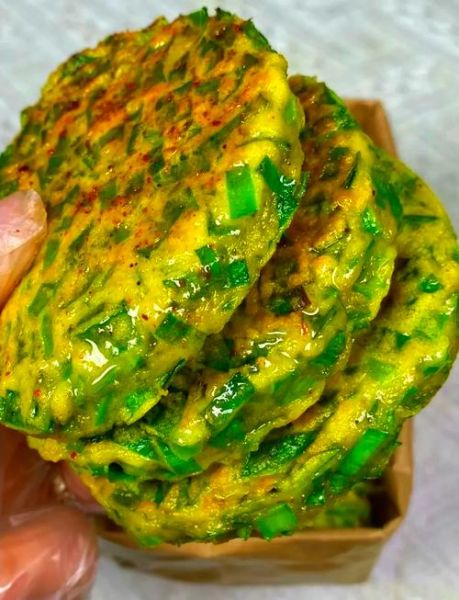 韭菜饼懒人做法_不用和面怎么做-第1张图片-山城妙识 韭菜饼懒人做法_不用和面怎么做-第1张图片-山城妙识