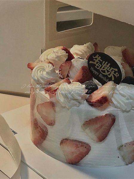 生日蛋糕照片怎么拍好看_生日蛋糕图片如何调色-第2张图片-山城妙识 生日蛋糕照片怎么拍好看_生日蛋糕图片如何调色-第2张图片-山城妙识