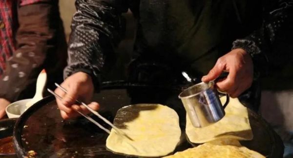 鸡蛋灌饼和面教程_鸡蛋灌饼和面比例是多少-第1张图片-山城妙识 鸡蛋灌饼和面教程_鸡蛋灌饼和面比例是多少-第1张图片-山城妙识