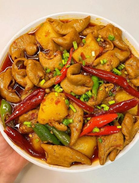 四川红烧肥肠怎么做_红烧肥肠焯水还是直接炒-第2张图片-山城妙识 四川红烧肥肠怎么做_红烧肥肠焯水还是直接炒-第2张图片-山城妙识