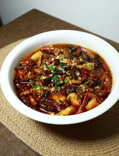 麻辣水煮肉片最正宗的做法_水煮肉片怎么做才嫩-第1张图片-山城妙识