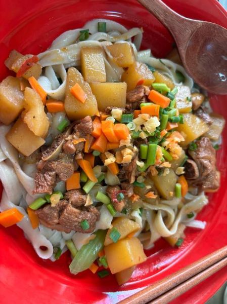 鸡汤刀削面鸡肉臊子怎么做_正宗配方比例-第3张图片-山城妙识 鸡汤刀削面鸡肉臊子怎么做_正宗配方比例-第3张图片-山城妙识