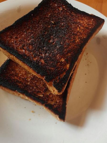 烤箱170度烤焦面包_如何避免面包烤焦-第1张图片-山城妙识 烤箱170度烤焦面包_如何避免面包烤焦-第1张图片-山城妙识