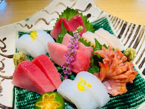 新鲜金枪鱼怎么做好吃_金枪鱼刺身做法-第2张图片-山城妙识