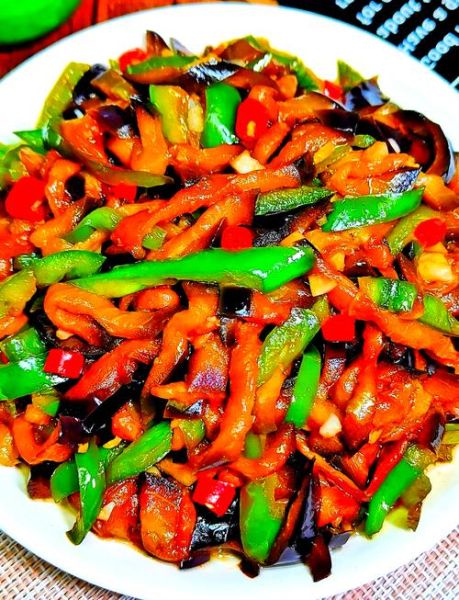 油焖尖椒茄子怎么做_家常做法窍门-第3张图片-山城妙识