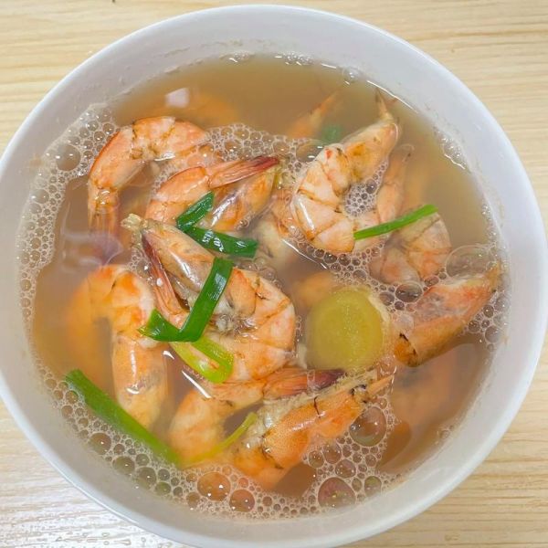 水煮虾怎么煮才鲜嫩_水煮虾需要煮多久-第2张图片-山城妙识