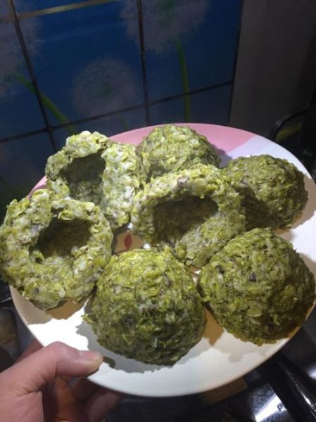 榆钱糕怎么做_榆钱糕家常做法-第1张图片-山城妙识 榆钱糕怎么做_榆钱糕家常做法-第1张图片-山城妙识