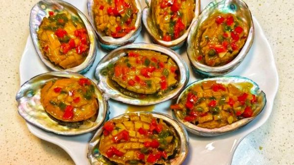 红烧鲍鱼怎么做_家常红烧鲍鱼做法大全-第3张图片-山城妙识