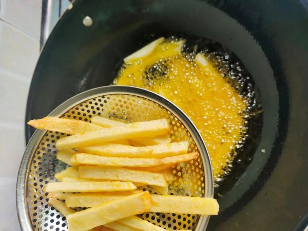 薯条怎么炸才脆_薯条为什么软-第2张图片-山城妙识 薯条怎么炸才脆_薯条为什么软-第2张图片-山城妙识