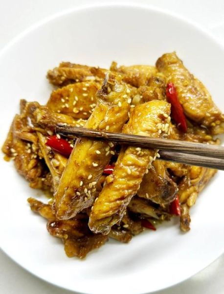 香辣鸡翅最正宗做法_香辣鸡翅怎么腌制才入味-第2张图片-山城妙识