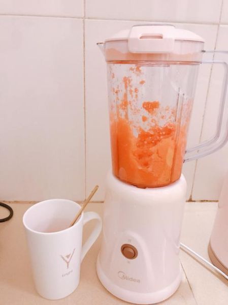 胡萝卜汁的做法_榨汁机怎么选-第3张图片-山城妙识