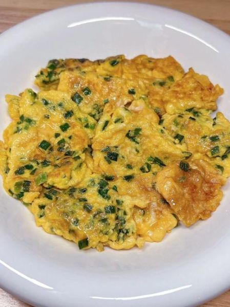 葱花摊鸡蛋怎么做_葱花摊鸡蛋需要几分钟-第1张图片-山城妙识