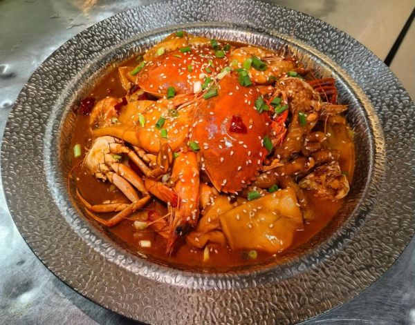 香辣虾蟹锅怎么做_香辣虾蟹锅最正宗的做法-第1张图片-山城妙识