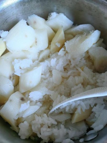 蒸山药的做法_蒸山药怎么做好吃又简单-第2张图片-山城妙识