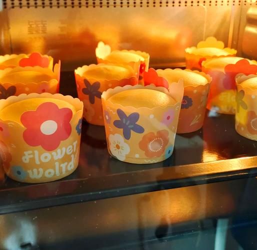 纸杯蛋糕怎么做_纸杯蛋糕烤箱温度和时间-第1张图片-山城妙识 纸杯蛋糕怎么做_纸杯蛋糕烤箱温度和时间-第1张图片-山城妙识