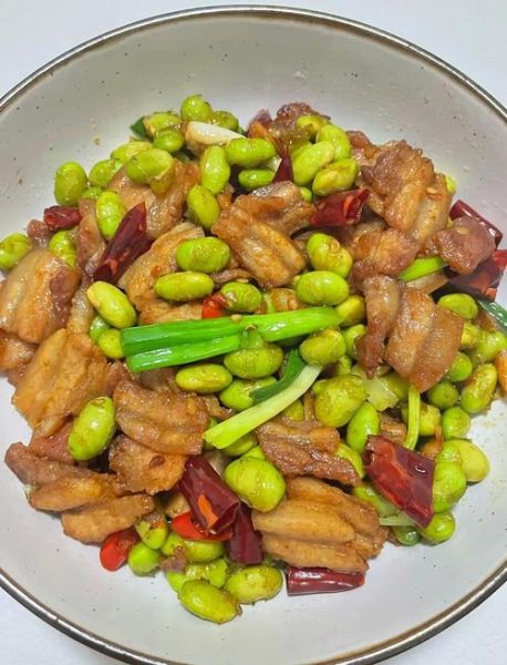 毛豆和什么一起炒最好吃_毛豆怎么搭配最营养-第1张图片-山城妙识 毛豆和什么一起炒最好吃_毛豆怎么搭配最营养-第1张图片-山城妙识