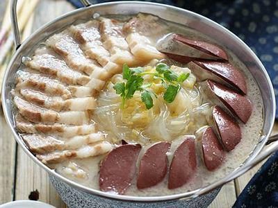 东北杀猪菜怎么做_东北杀猪菜视频全过程-第1张图片-山城妙识 东北杀猪菜怎么做_东北杀猪菜视频全过程-第1张图片-山城妙识