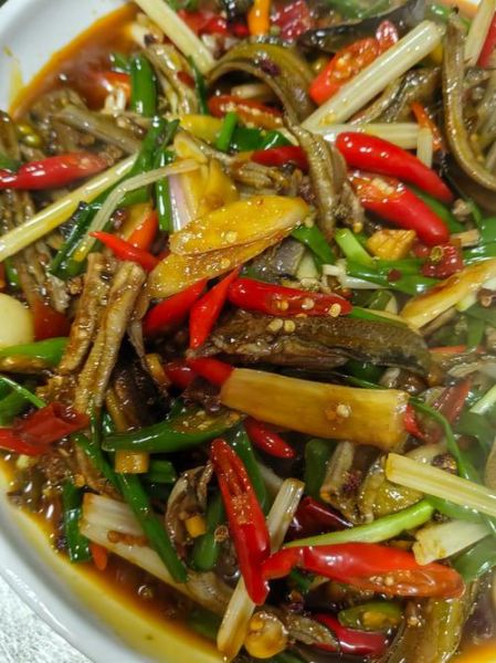 泡椒泥鳅怎么做好吃_泡椒泥鳅的家常做法-第1张图片-山城妙识