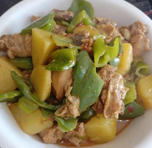 大盘鸡炖多长时间_大盘鸡炖多久才入味-第1张图片-山城妙识