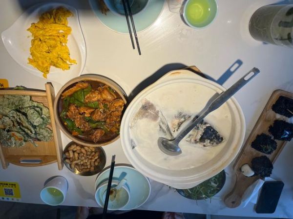 胖头鱼鱼头汤怎么做_胖头鱼鱼头汤去腥技巧-第1张图片-山城妙识