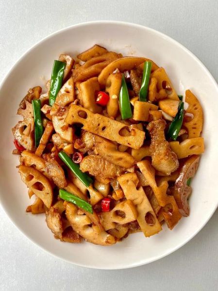 清炒莲藕丝怎么做_莲藕丝炒多久才脆-第3张图片-山城妙识 清炒莲藕丝怎么做_莲藕丝炒多久才脆-第3张图片-山城妙识