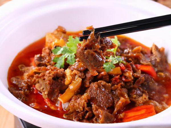 炖牛肉怎么煮又嫩又烂_炖牛肉用什么部位最好-第2张图片-山城妙识