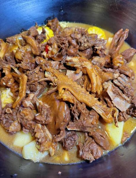 清炖鹅肉怎么做好吃又简单_清炖鹅肉的家常做法-第1张图片-山城妙识 清炖鹅肉怎么做好吃又简单_清炖鹅肉的家常做法-第1张图片-山城妙识