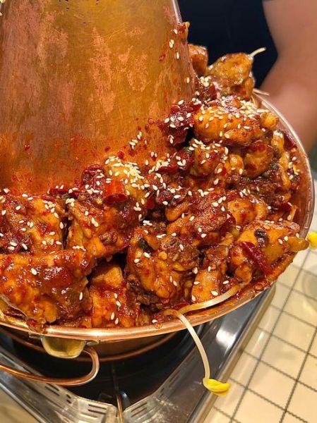 沧州火锅鸡怎么做_正宗沧州火锅鸡做法步骤-第1张图片-山城妙识