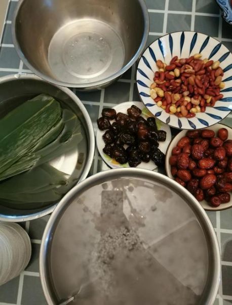 江米粽子怎么包好吃_江米粽子配料窍门-第1张图片-山城妙识 江米粽子怎么包好吃_江米粽子配料窍门-第1张图片-山城妙识