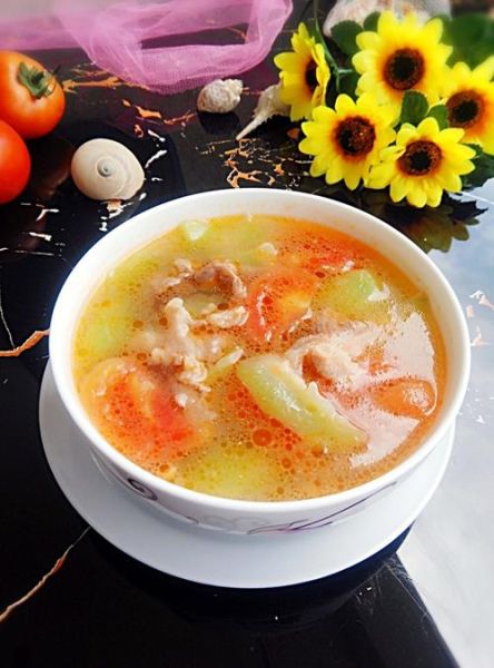 西红柿榨菜肉丝汤怎么做_西红柿榨菜肉丝汤好喝吗-第1张图片-山城妙识