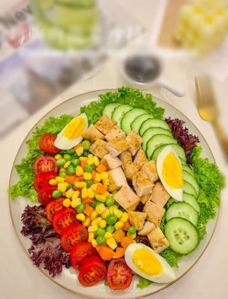 鸡肉沙拉怎么做_鸡胸肉沙拉减肥食谱-第1张图片-山城妙识